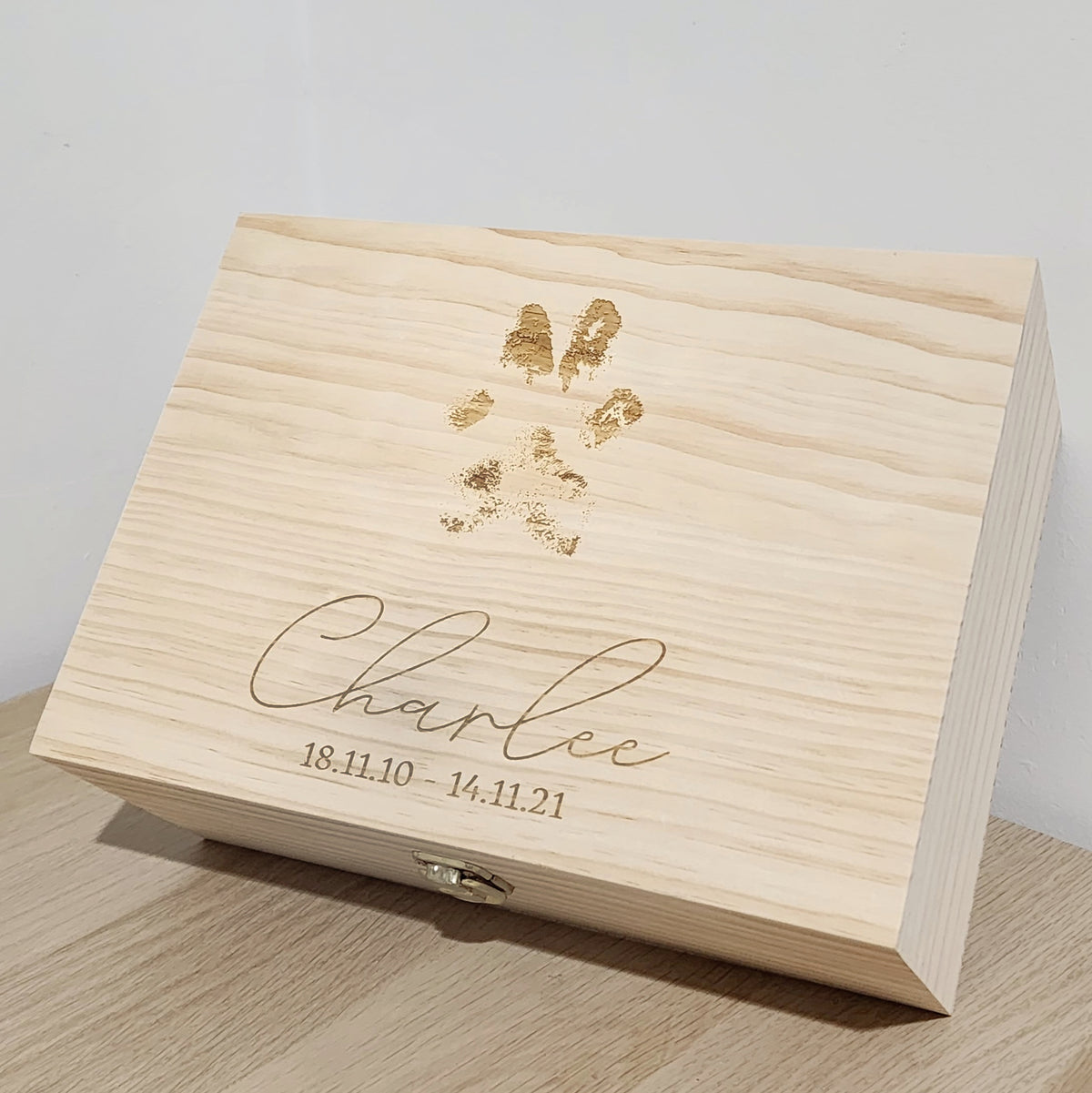 Paw Print Keepsake Box – Strachan Creative